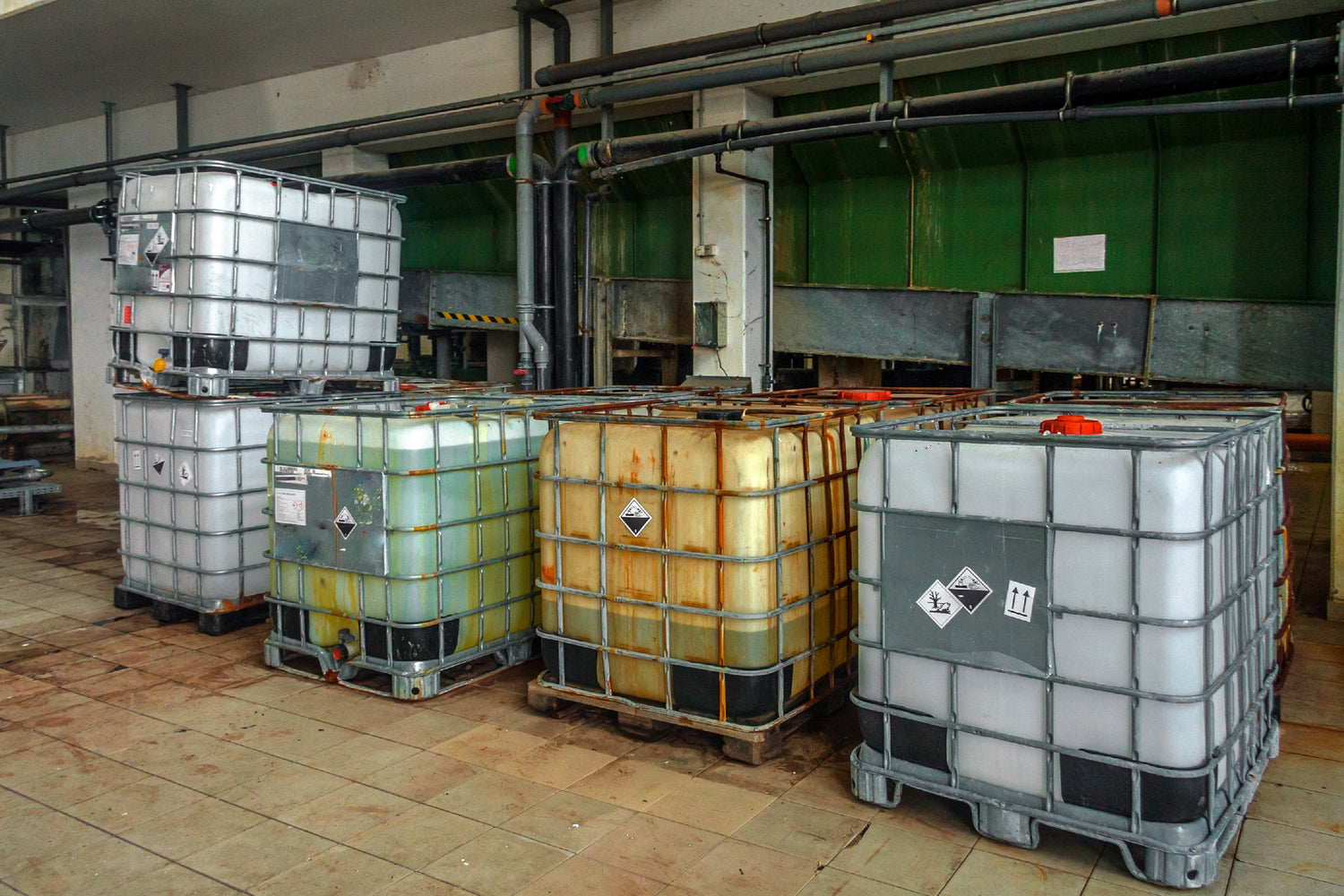 Decoding Chemical Totes: Unveiling the Gallon Capacity for Effective S ...